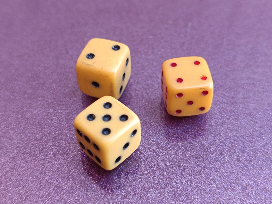1930 Bakelite Dice, Antique Bakelite Dice, Old Dice, Vintage Bakelite ...