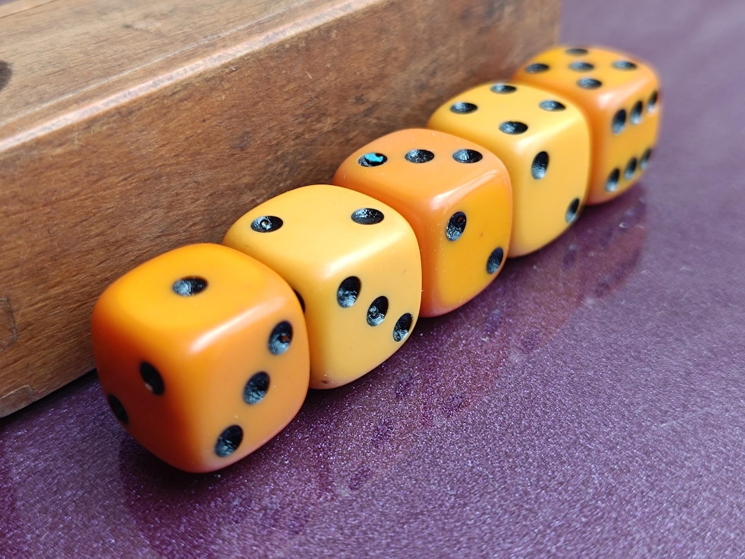 1930s Bakelite Dice, Antique Bakelite Dice, Old Dice, Vintage Bakelite ...