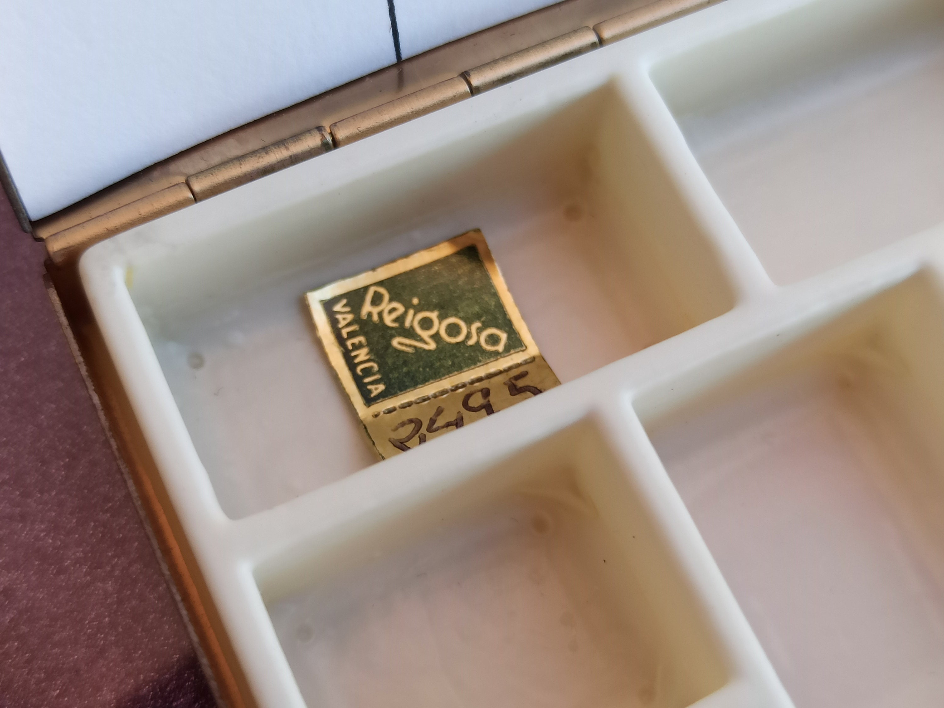 1960s REIGOSA Hand Embroidery Pill Box Mini Embroidery Metal - Etsy