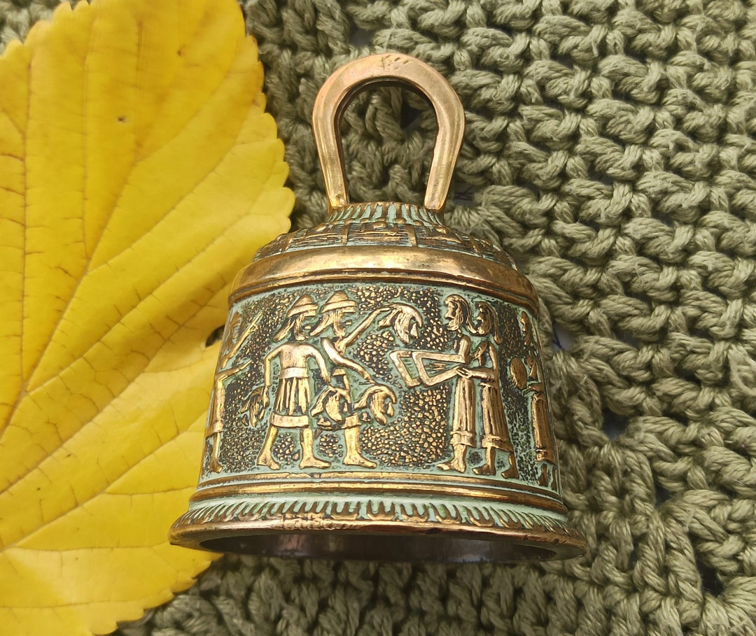Peerage Bronze Bell England, Beheading Scene, Antique Bronze Bell, Bell ...