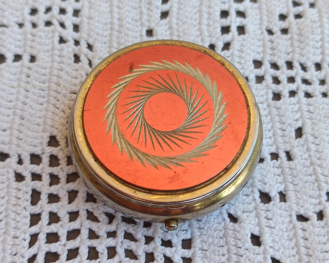 Vintage Pill Box, Pill Box, Retro Box, Chest Vintage, Trunk Vintage ...
