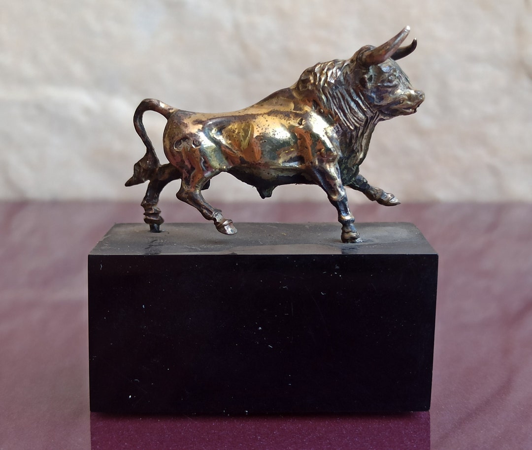Vintage Silver Bull Statue, Genuine Silver Bull Figurine, Antique Bull ...