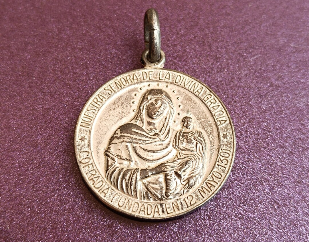 Silver Plated Our Lady of Divine Grace Medal, Brotherhood Founded on ...