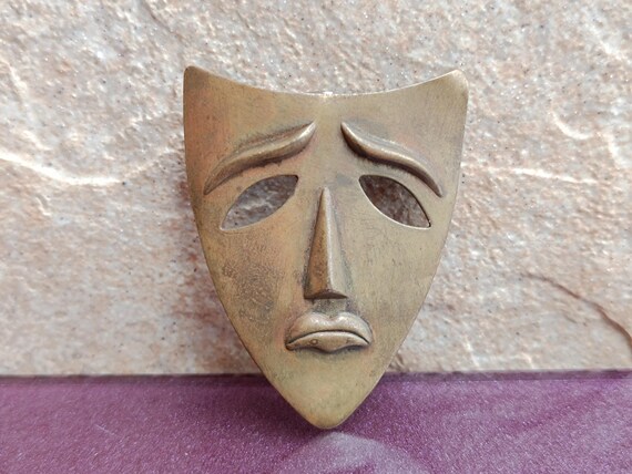 1980s Actor Mask Brass Brooch, Actor Mask Brooch, Vin… - Gem