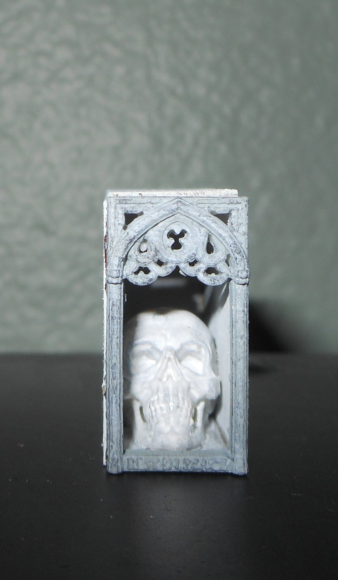 1:12 Scale Gothic Book Nook DIY Kit - Etsy
