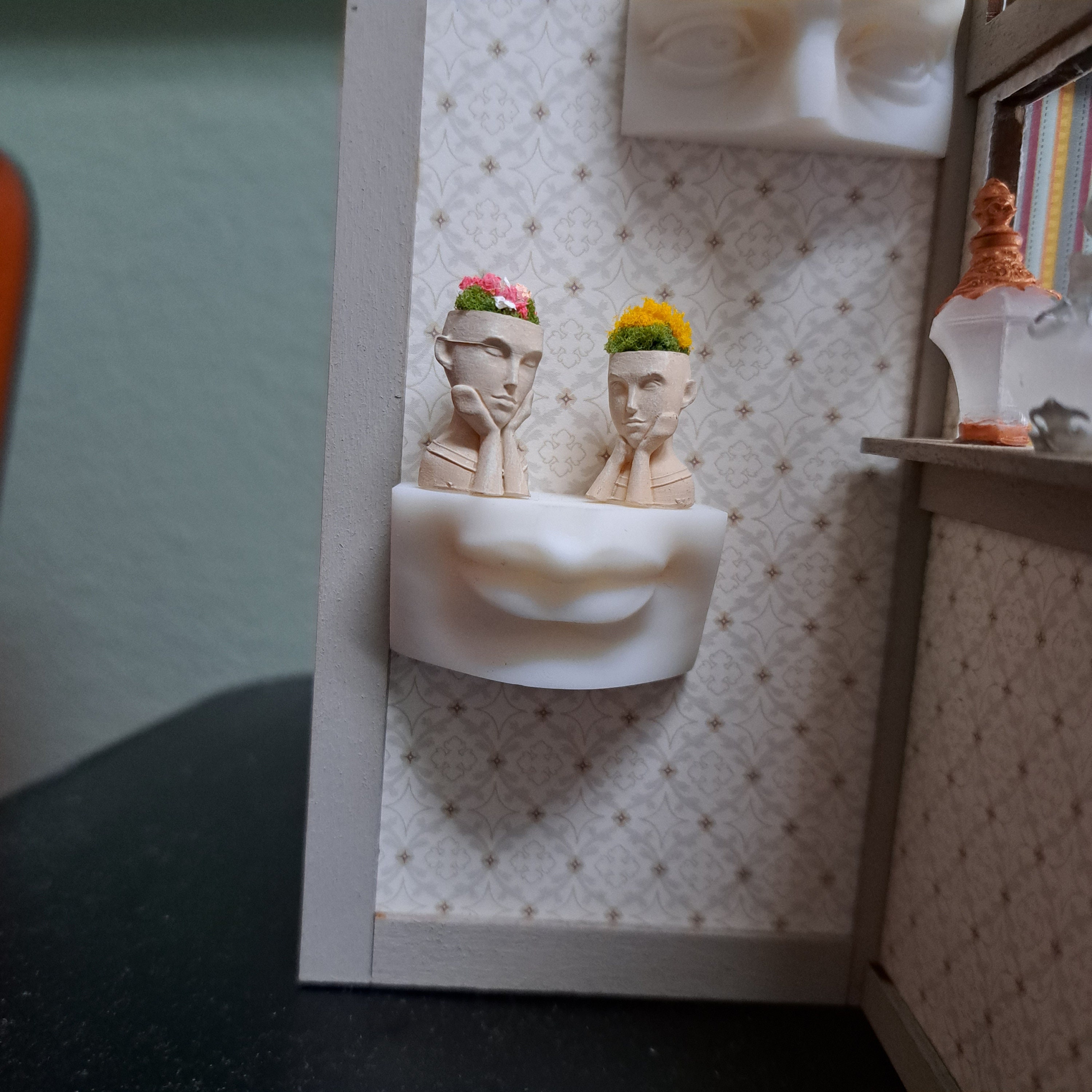 3D Printed Lips Shelf 1:24 Scale DIY KIT - Etsy