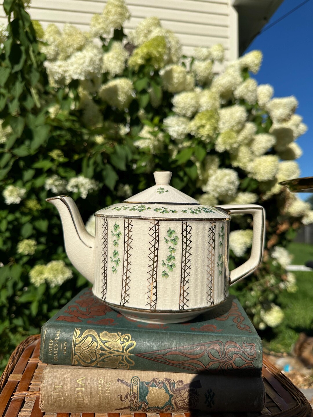 Vintage Sadler Shamrock Clover Teapot With Gold Trim – England Bone ...