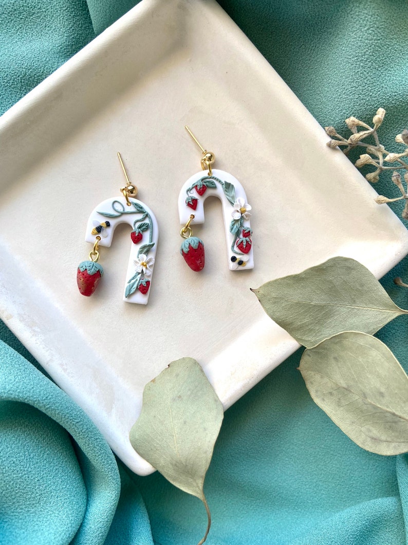 Polymer Clay Strawberry Dangles / Arch Clay Earrings / | Etsy
