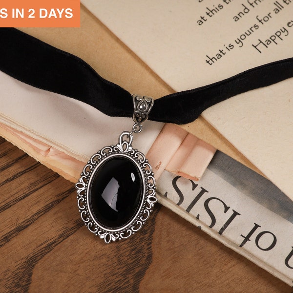 Medieval Choker - Etsy