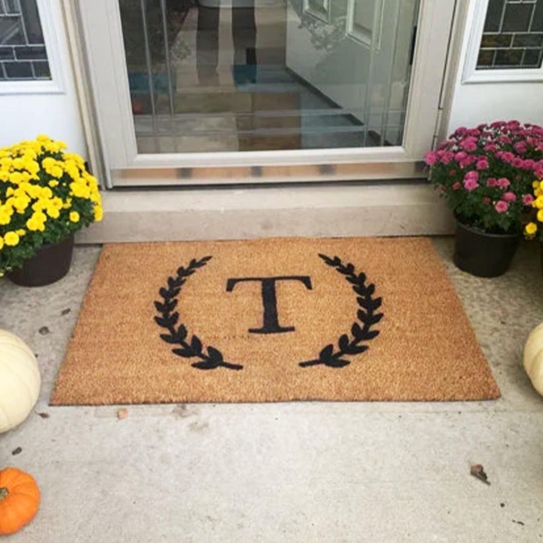 Personalized Monogram Letter Wreath Doormat Flocked Coir Outdoor ...