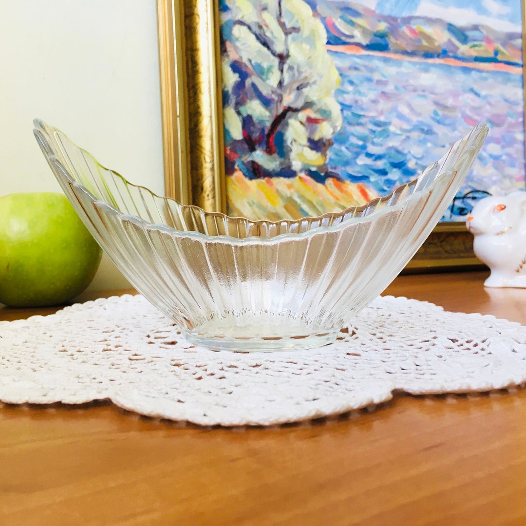 ARC France Vintage Ribbed Glass Boat Bowl, Gravy Boat, Elegant Sauce ...
