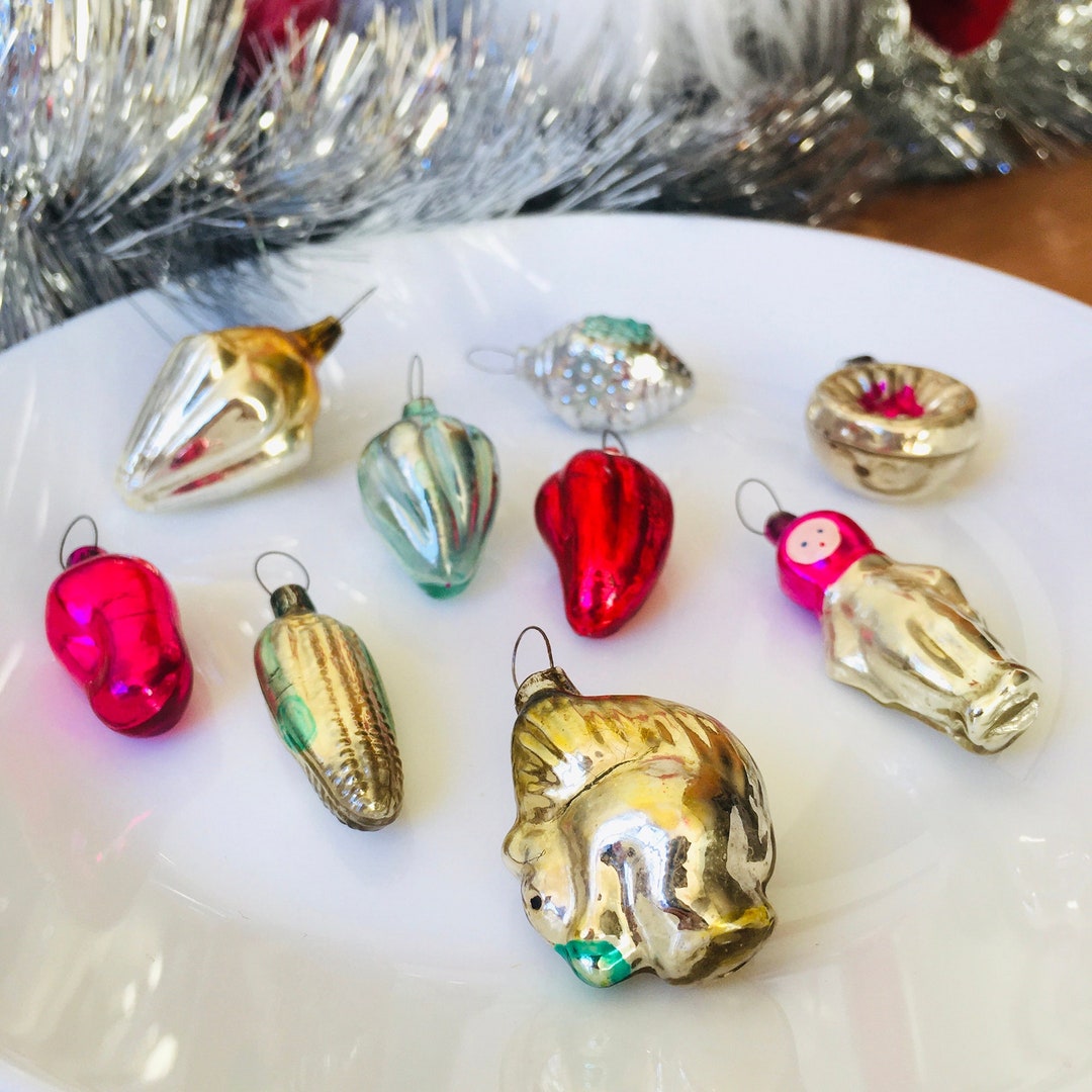 Vintage Mini Christmas Tree Ornaments Set, 10 Small Christmas Figurines ...