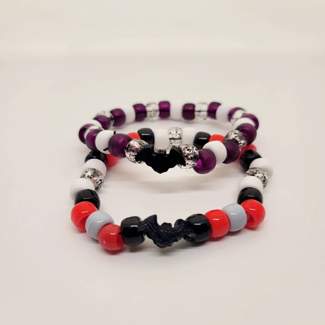 12 Bat Beads / Charms - Etsy