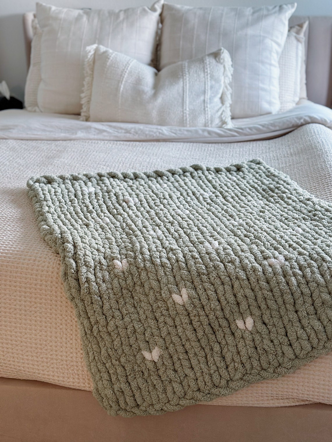 Heart Detailed Chunky Knit Blanket - Etsy