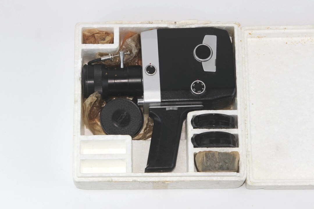 Soviet Film Cinema Movie Camera QUARZ QUARTZ 1 - 8S - 2 Lens METEOR ...