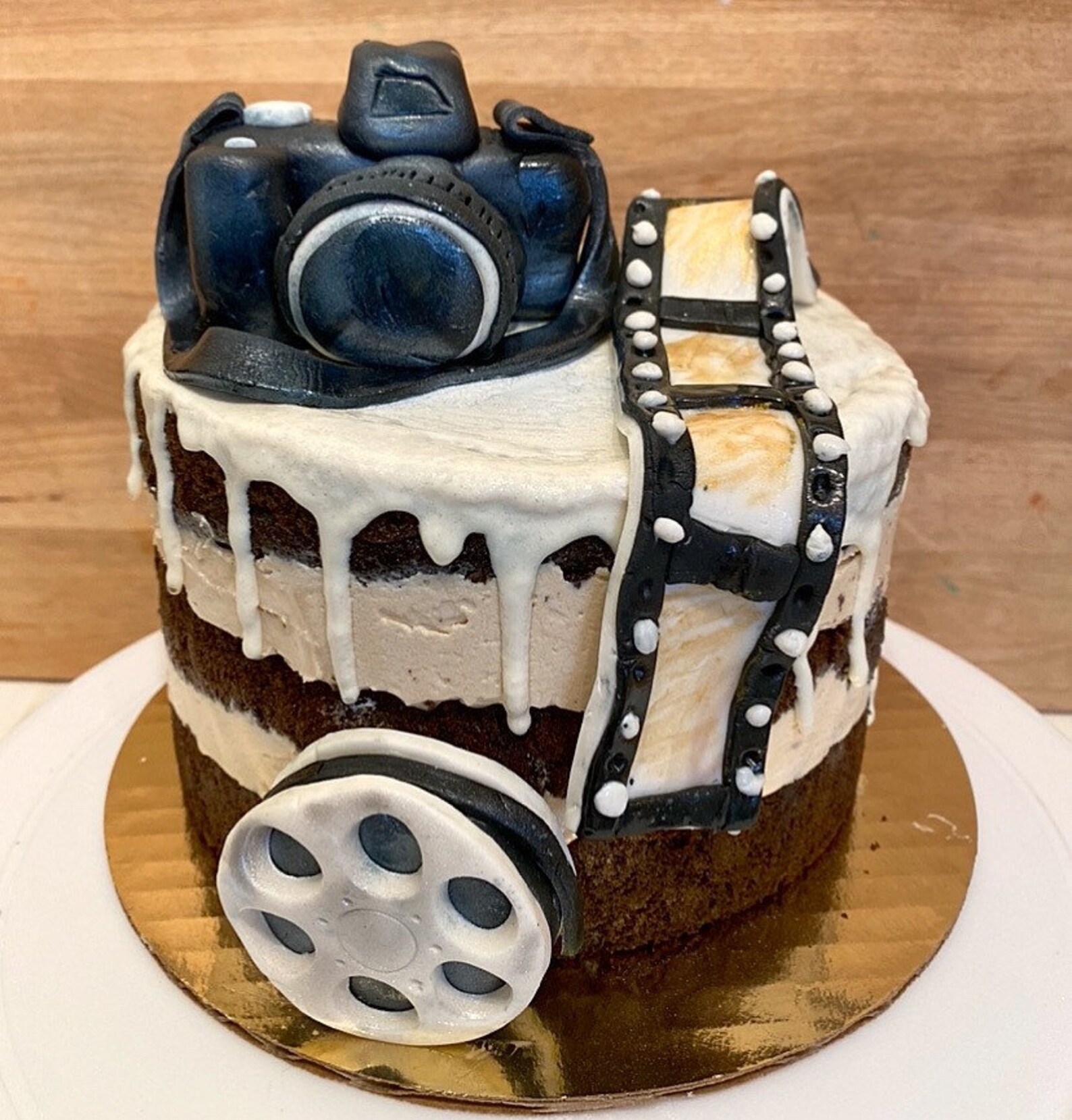 Edible camera cake topper | Etsy