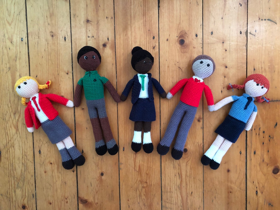 Downloadable Amigurumi Crochet Pattern for School Uniform Dolls - Etsy