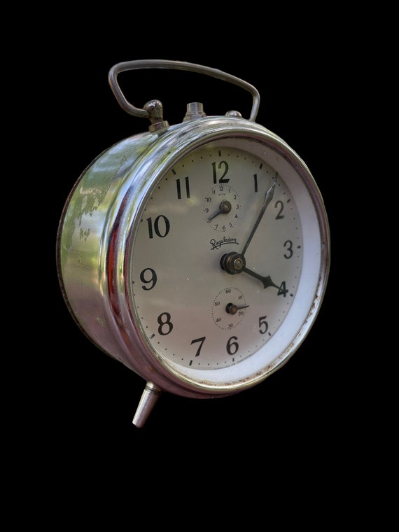 Vintage 1950s Reguladora of Portugal Green Retro Alarm Clock | Etsy