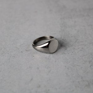 Silver Circle Signet Ring Stainless Steel 7-12 - Minimalist Blank Ring ...