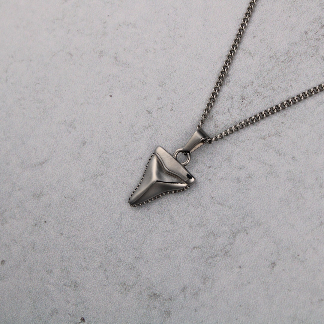 Silver Shark Tooth Pendant Chain Necklace Stainless Steel - Mens Small ...