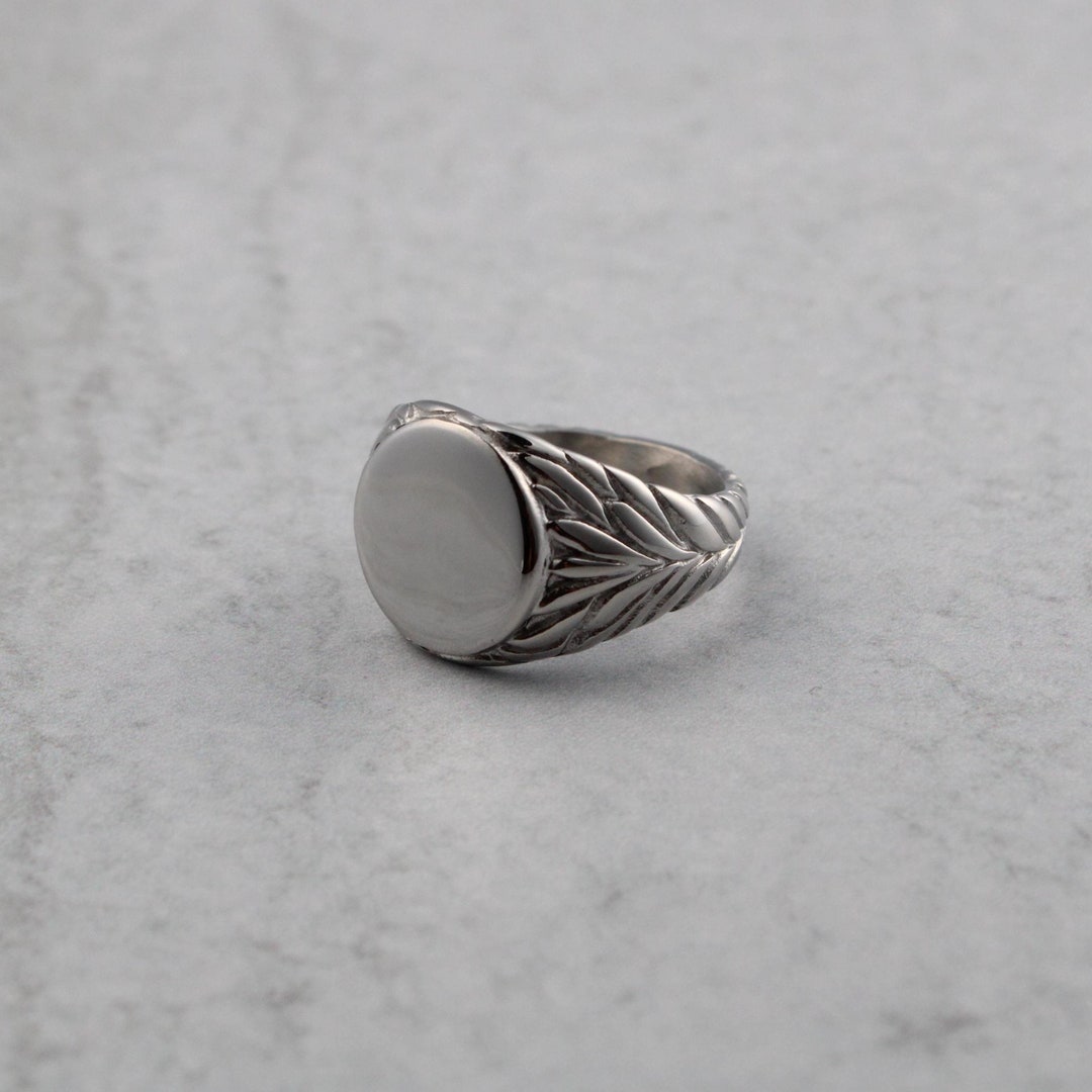 Silver Circle Signet Ring Wreath Stainless Steel 7-12 - Mens Statement ...