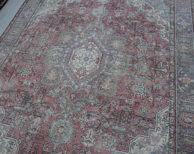 9x12 Raspberry Red Sage Green Vintage Area Rug - Oriental Low Pile ...