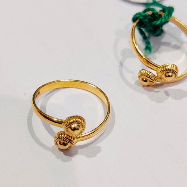 Gold Toe Ring - Etsy