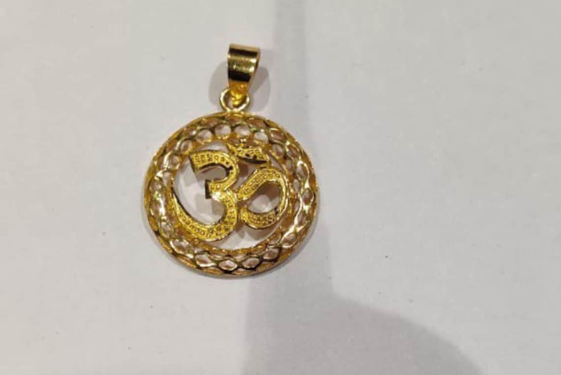 22k Solid Gold OM Pendant Gold Pendant Sacred OM | Etsy
