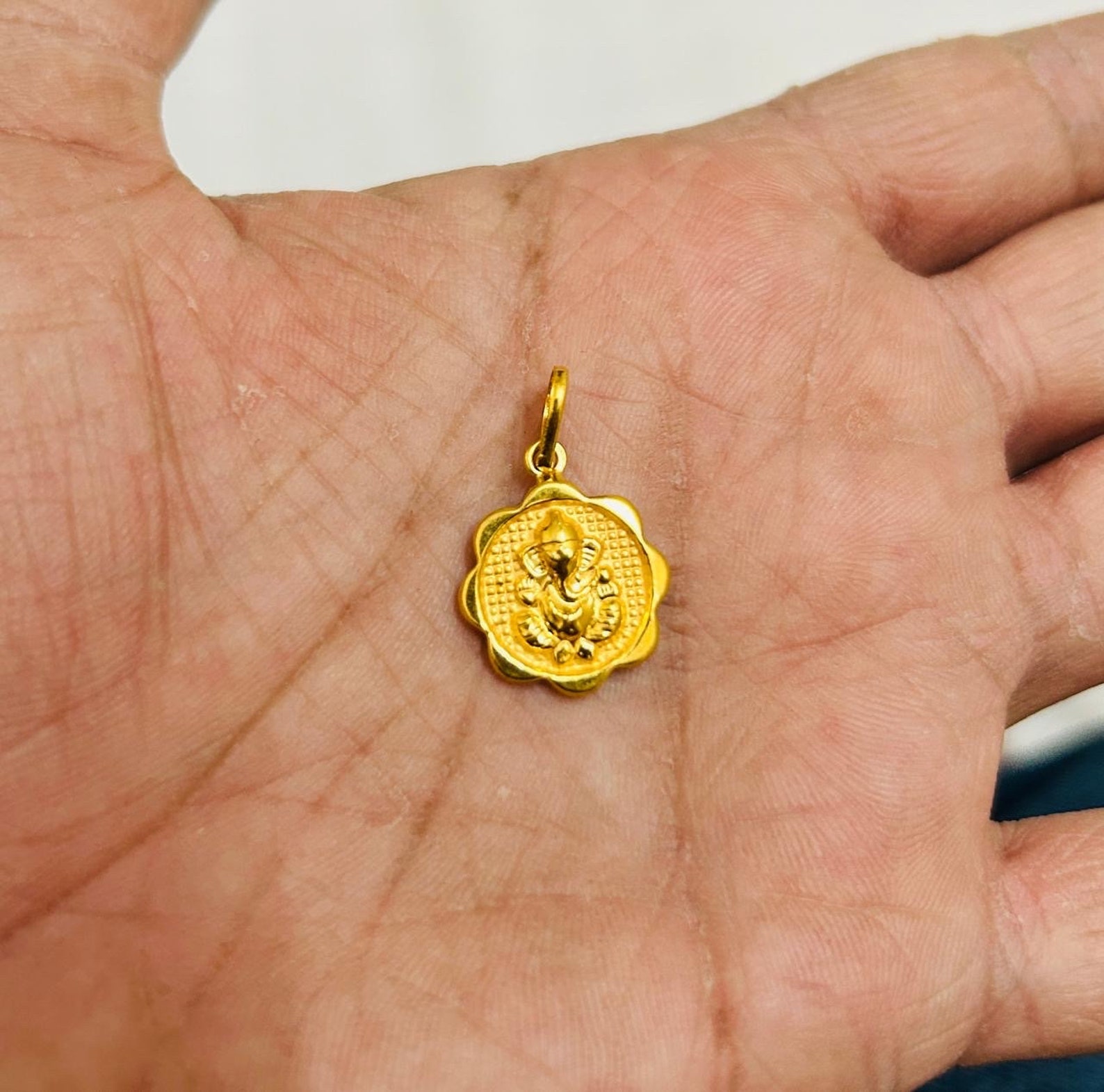 22k Gold Ganesha Pendant-solid Gold Pendant God Gold Pendant Spirtual ...