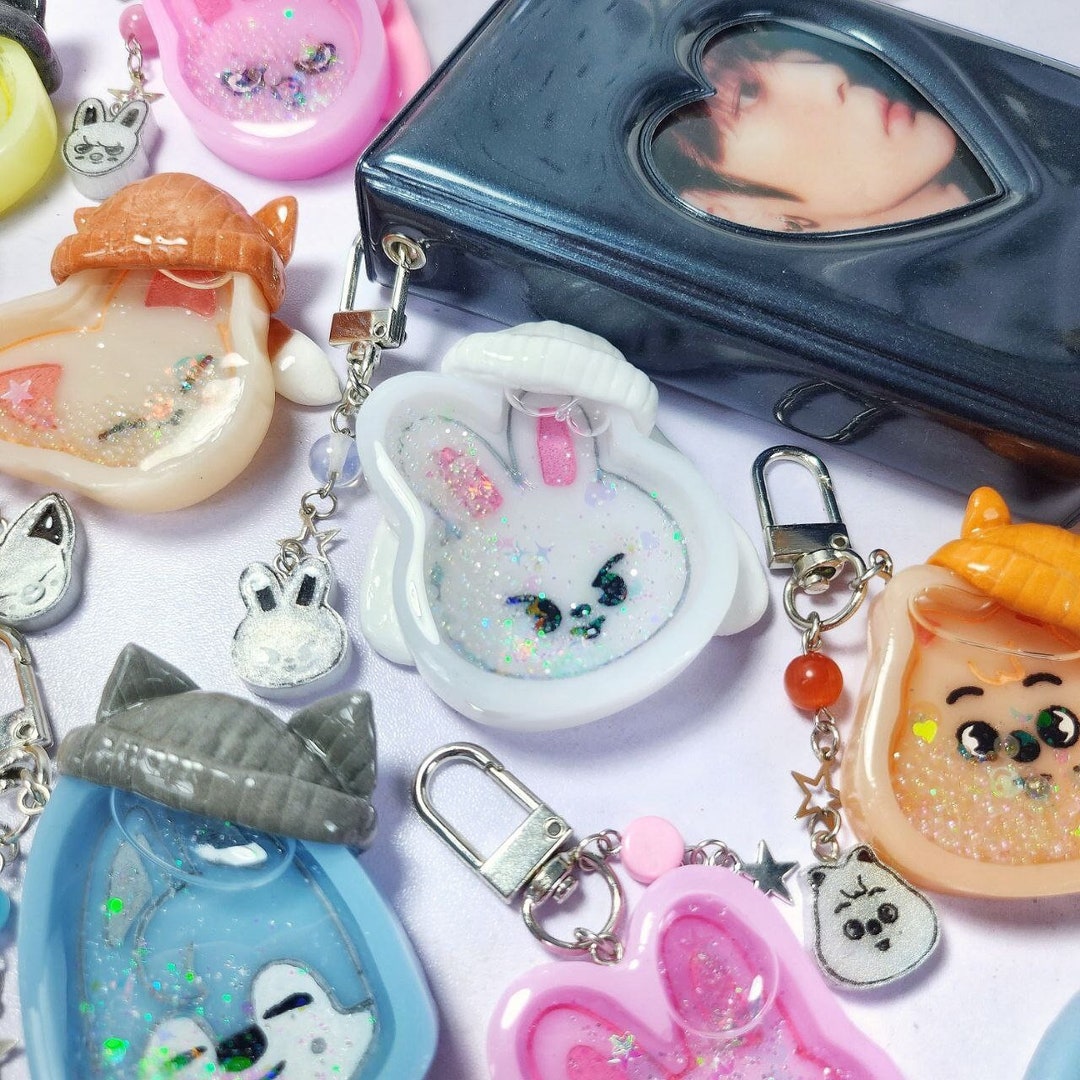 SKZOO Resin Shaker Keychains - Etsy