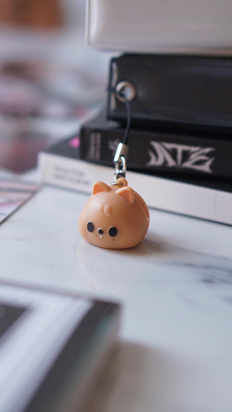 Han Quokka Charm / Photocard Holder / Toploder Holder - Etsy