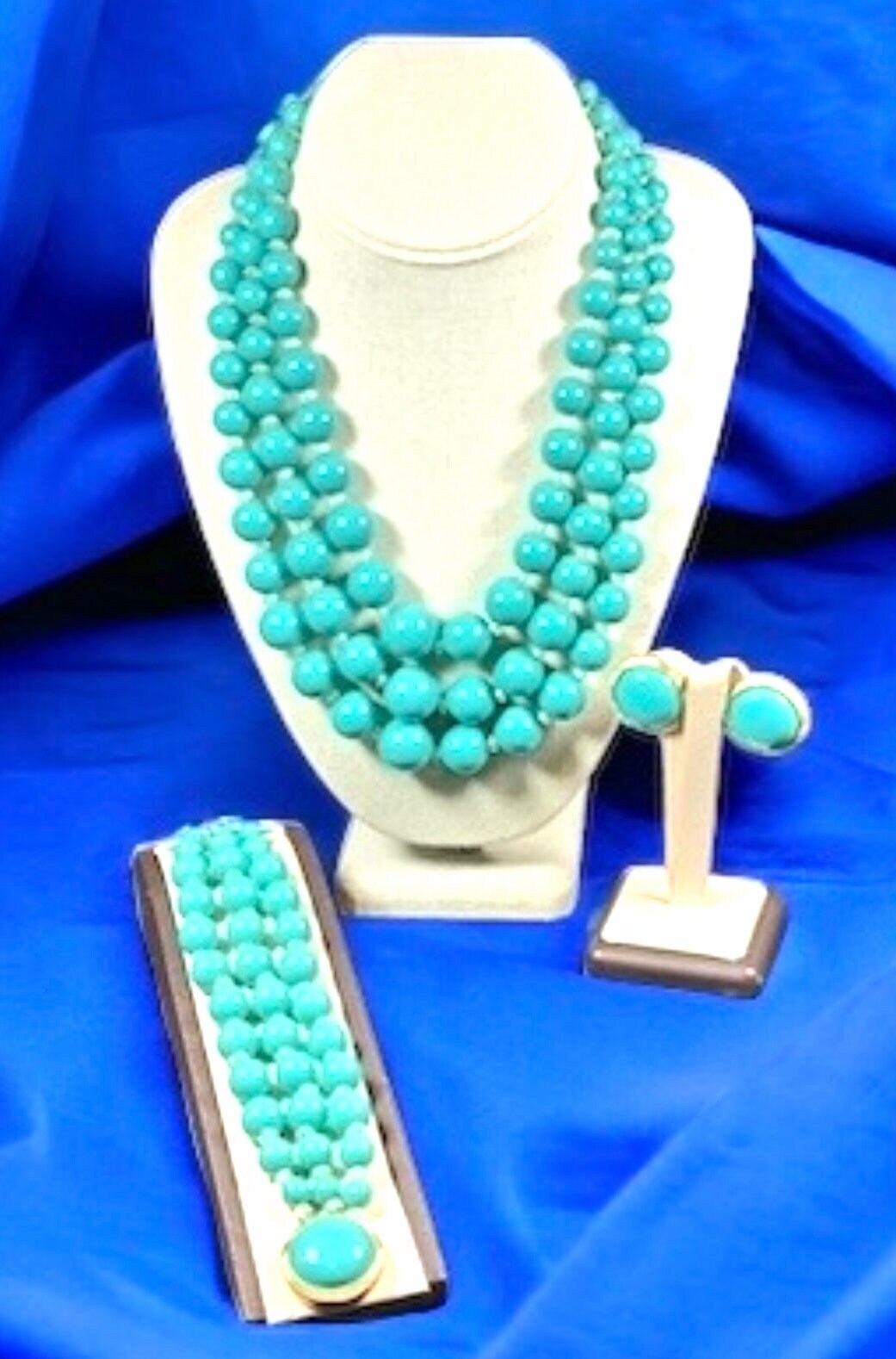 Trifari Turquoise Blue Parure Set - Etsy
