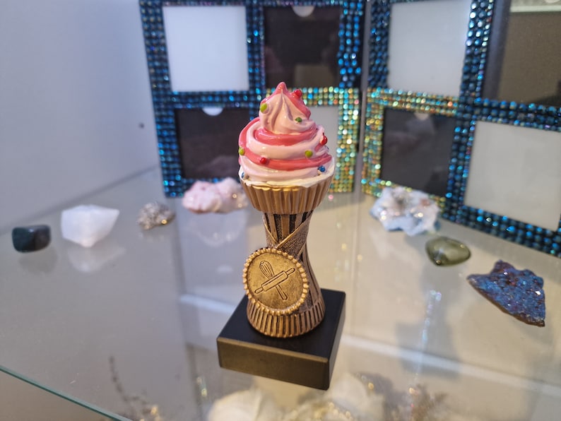 Cupcake Award - Personalized Engraving - Custom Insert - Etsy