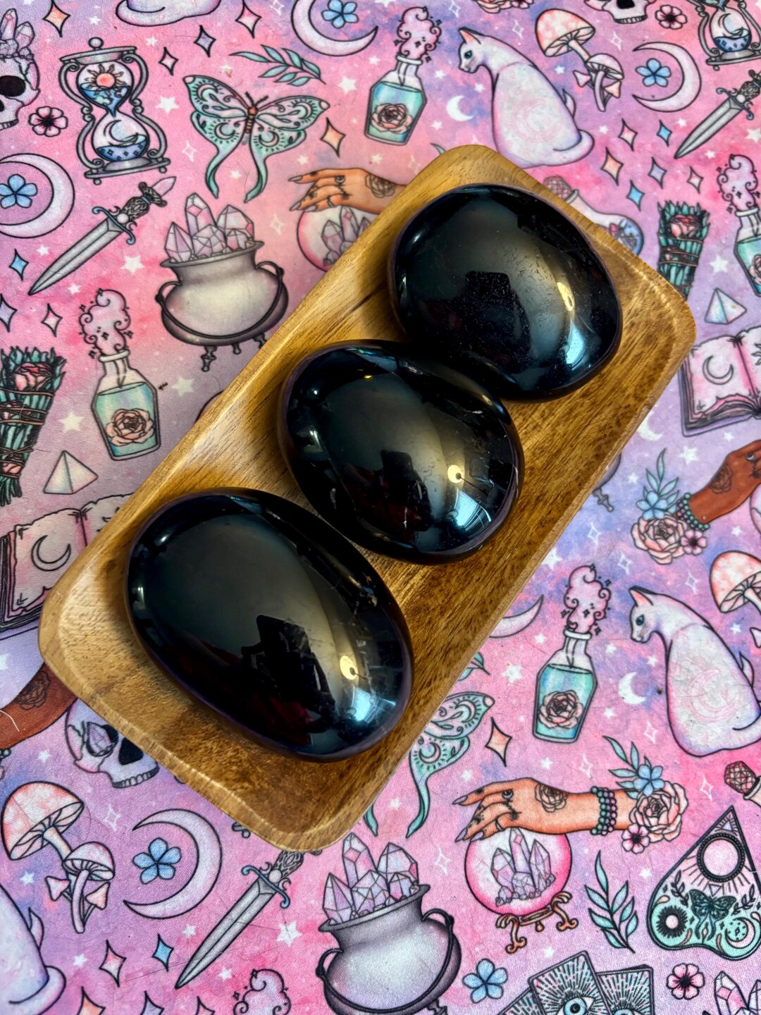 Black Tourmaline Palm Stone * Black Tourmaline * Tumbled Stones ...