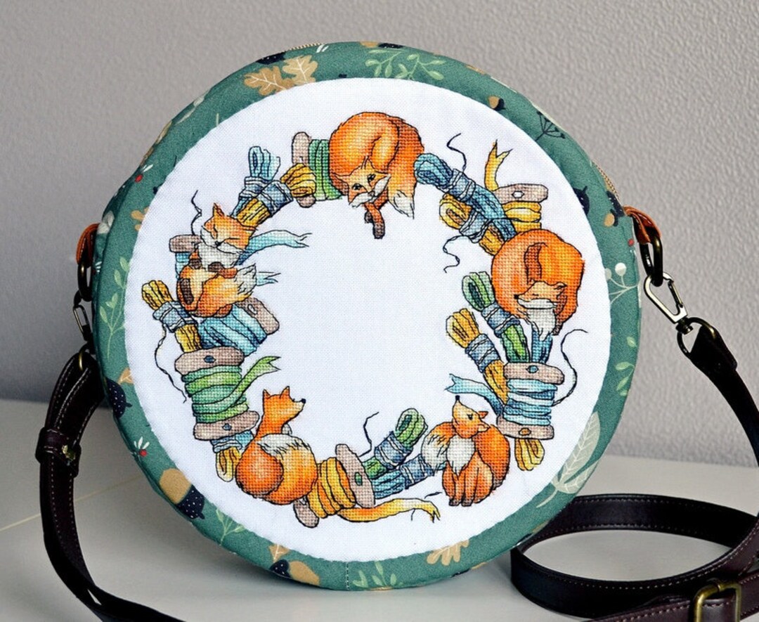 Fox Circle Wreath Pattern PDF Cross Stitch Animal Embroidery Lkacross ...