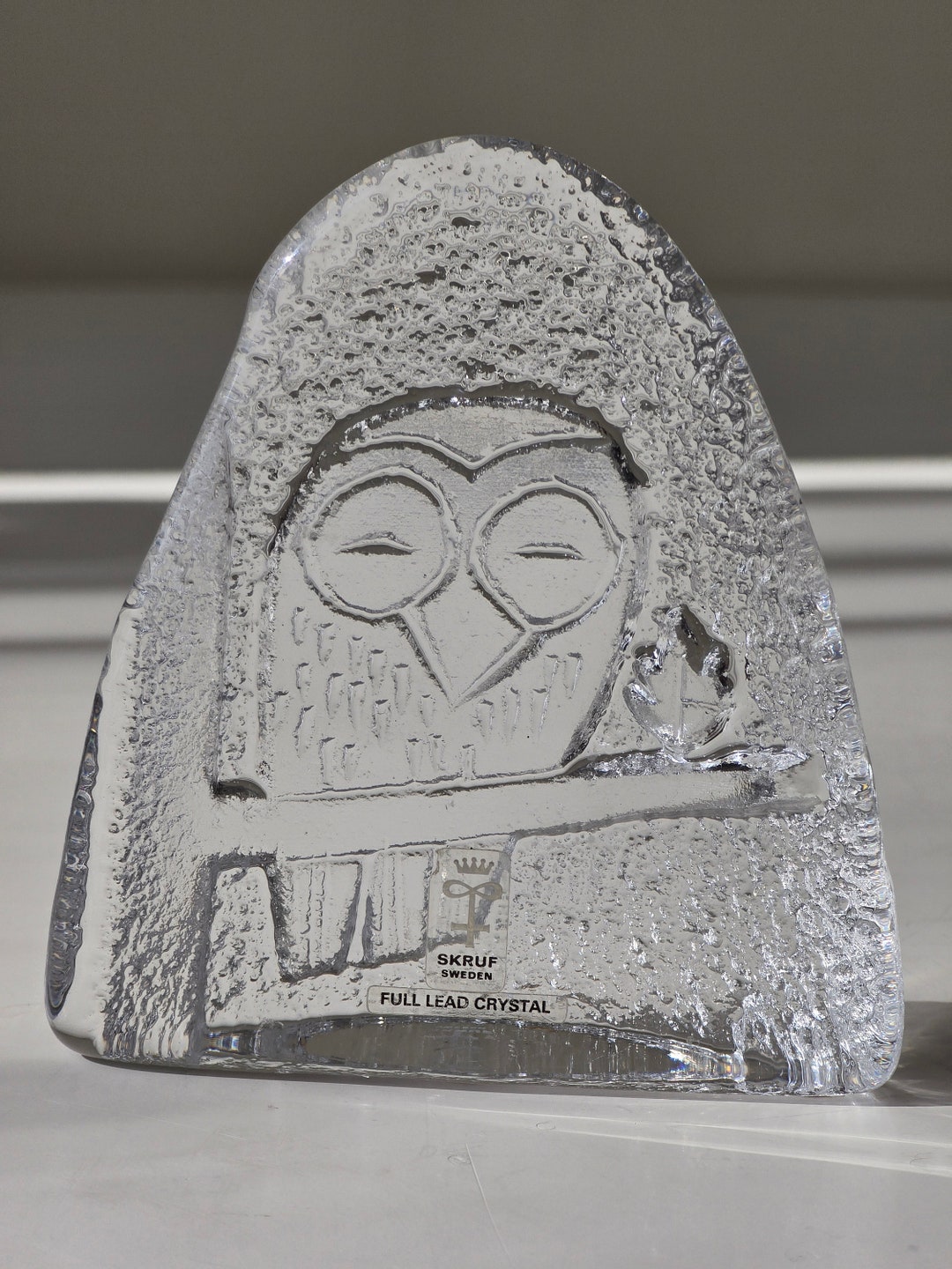 Vintage Swedish Owl Glass Paperweight by Bengt Edenfalk for Skruf ...