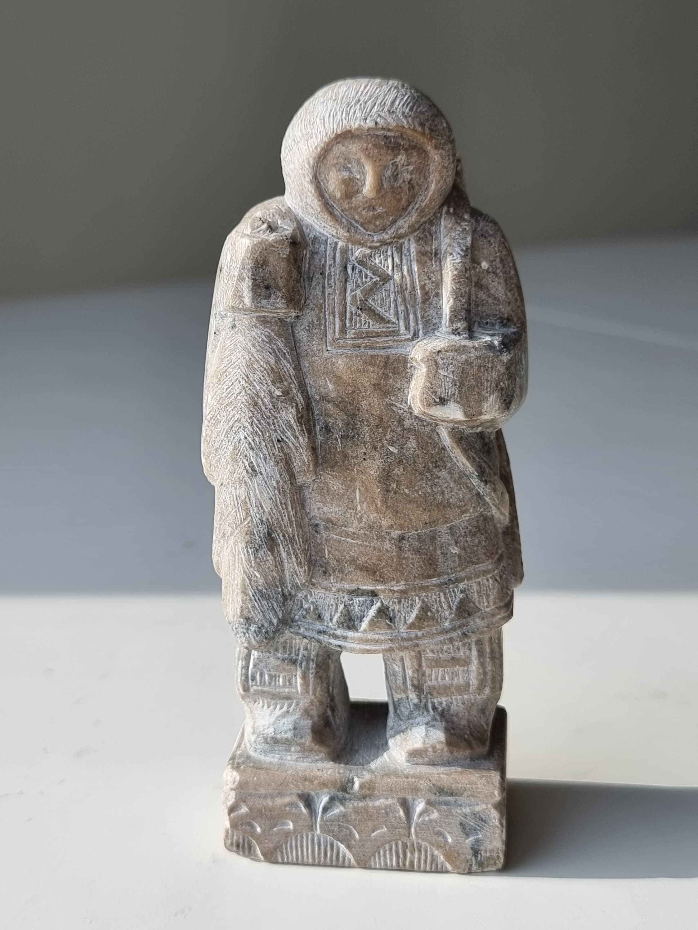 Hand Carved ESKIMO INUIT HUNTER Soapstone Sculpture - Etsy
