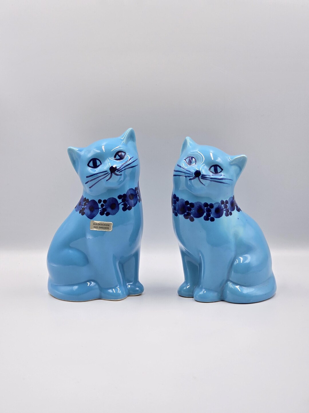 Pair of Vintage Turquoise Blue Ceramic Cat Figurines by Guldkroken Hjo ...