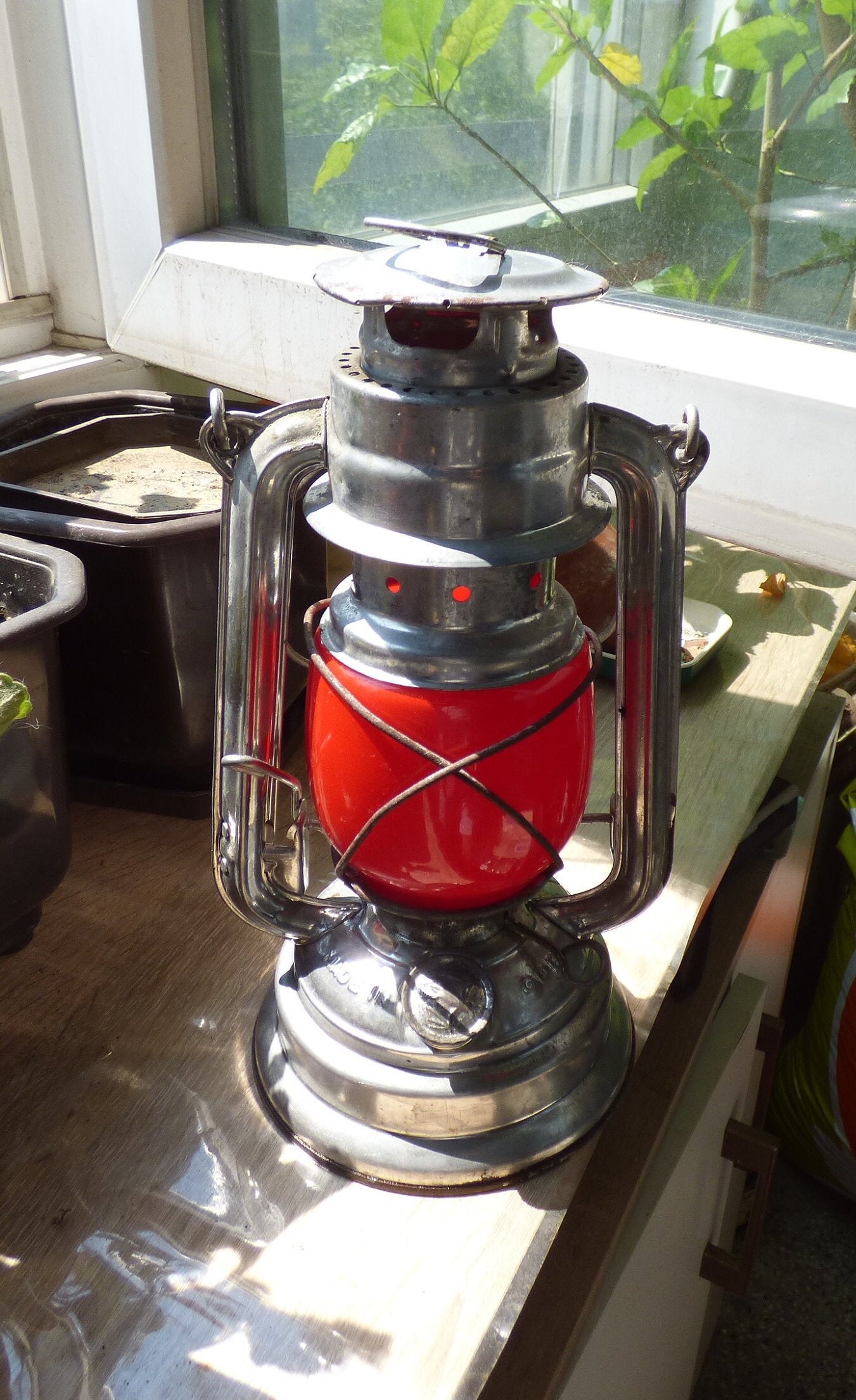 BAT NO.159 Vintage Oil Lamp & Red Glass, Lantern Light Kerosene Made in ...