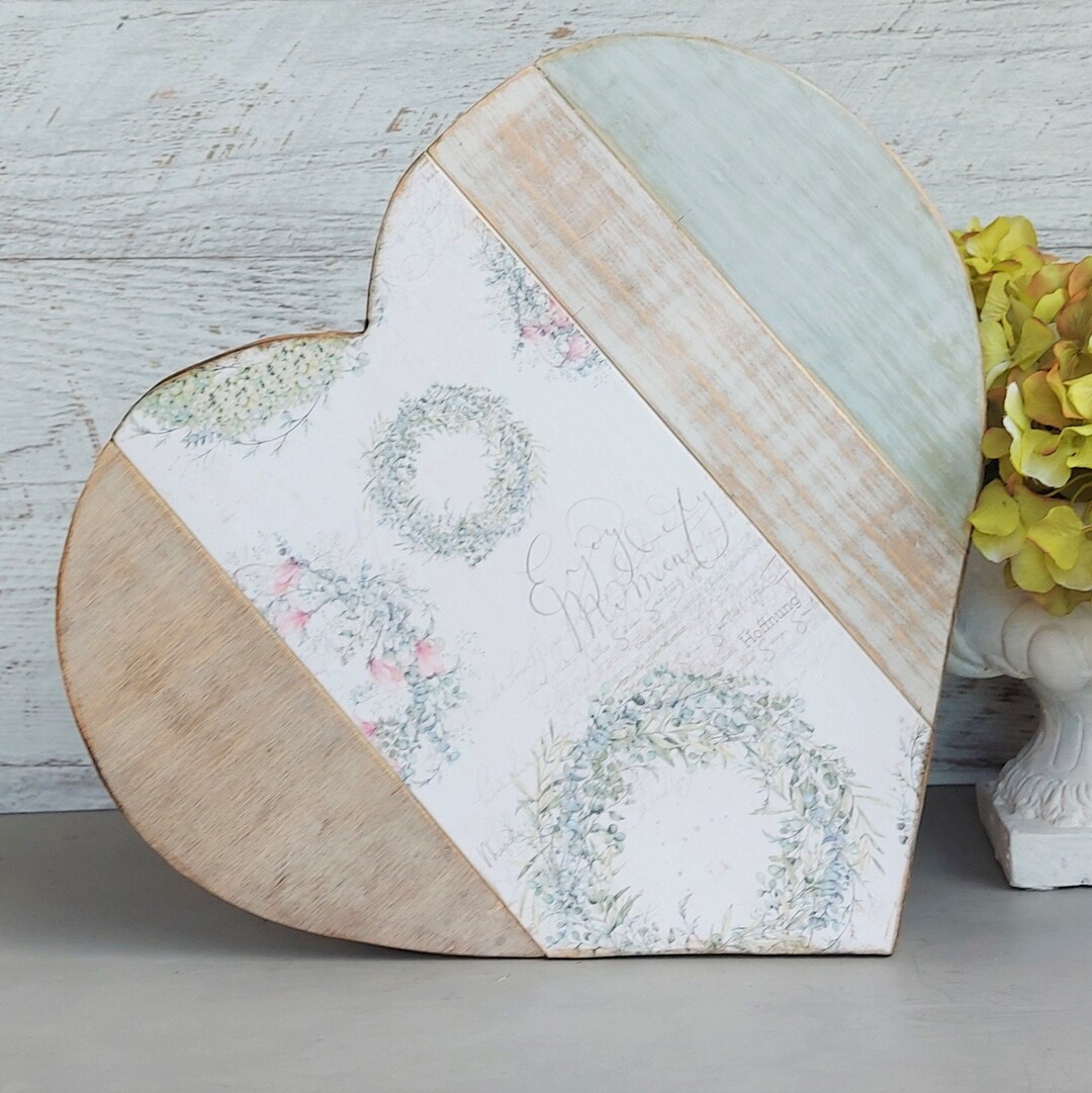 Rustic Shabby Chic Wooden Heart. Vintage Decoration. Decorative Wooden ...