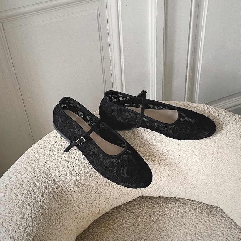 Black Lace Flats With Almond Closed Toe and Genuine Leather Insole ...