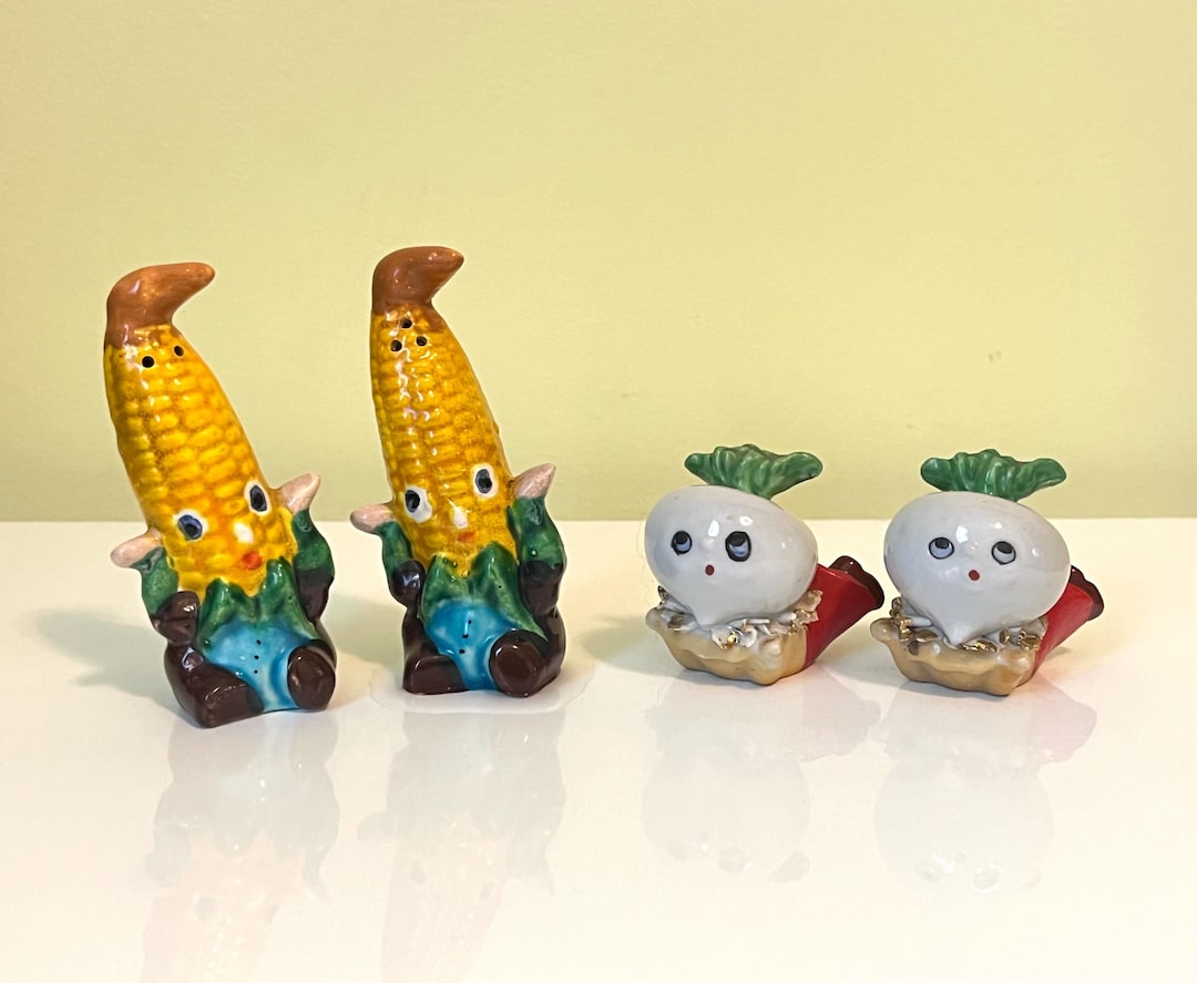 Vintage Pair of Anthropomorphic Corn & Turnip Salt N Pepper Shakers - Etsy