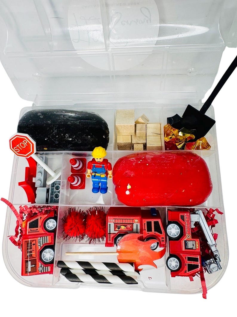 Fire Truck Play Dough Kit: Personalized Resin Name, Fireman Theme - Etsy