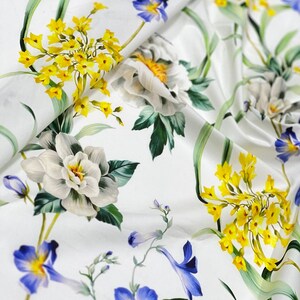 White Cotton Fabric by the Yard With the Elegant Flower Print, Italian ...