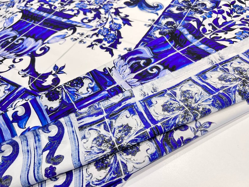 Cotton High Quality Italian Apparel Fabric in Coupon With Flowers in ...
