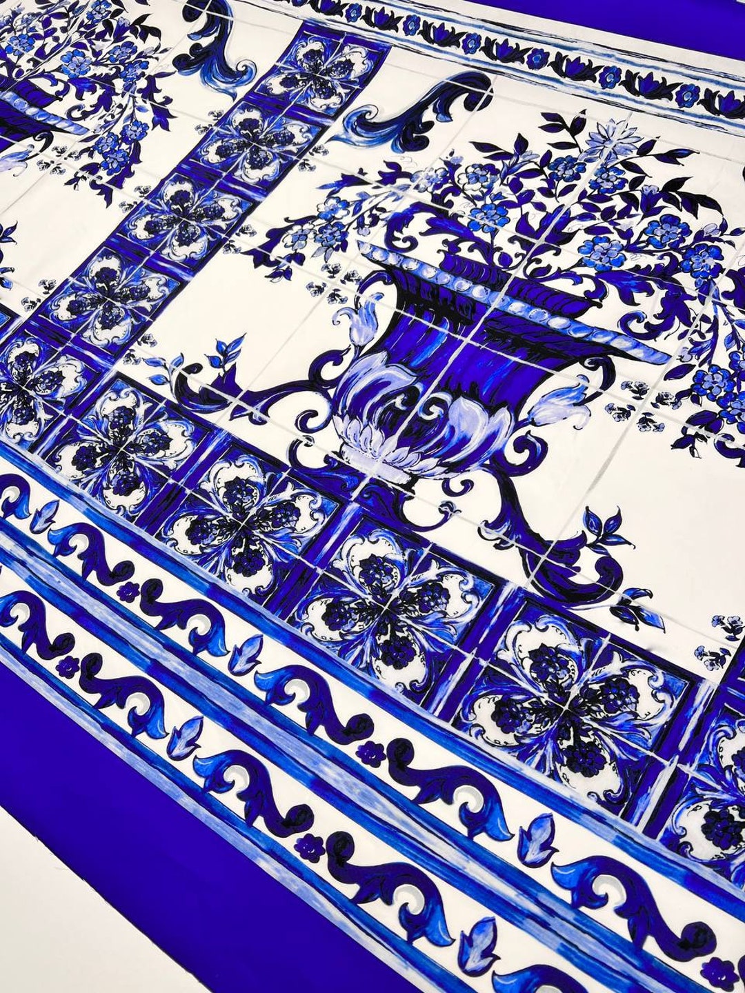 Cotton High Quality Italian Apparel Fabric in Coupon With Flowers in ...
