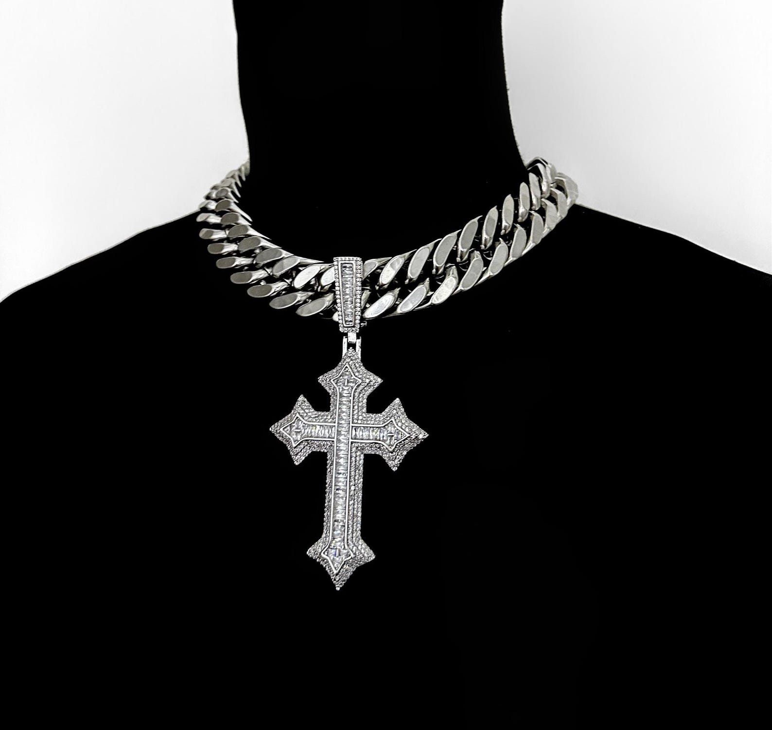 SACRED SPARK - Stainless Steel Chain Gothic Cross Center Necklace Punk ...