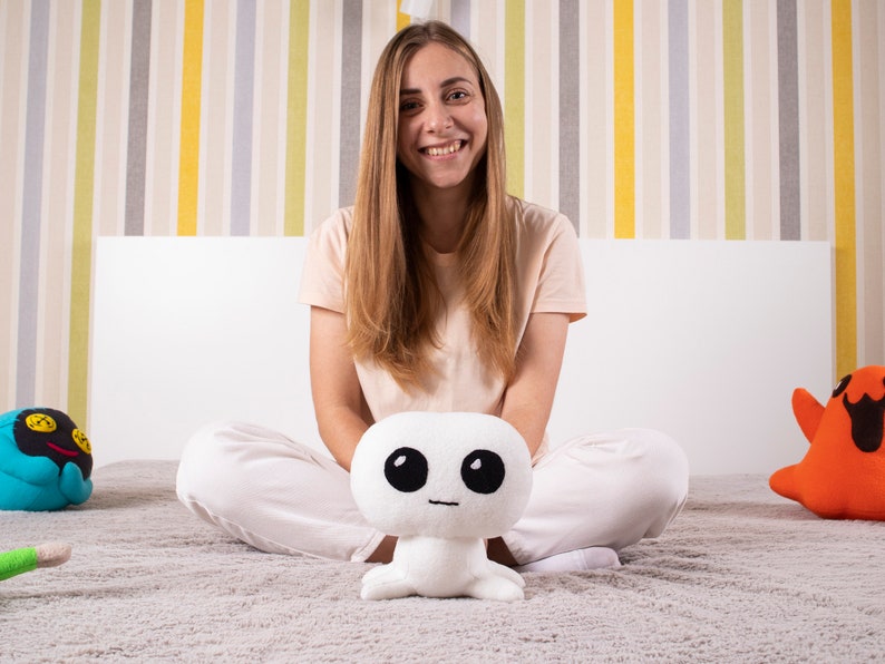 TBH plush Yippee meme White Yippee handmade soft toy Btw - Etsy México