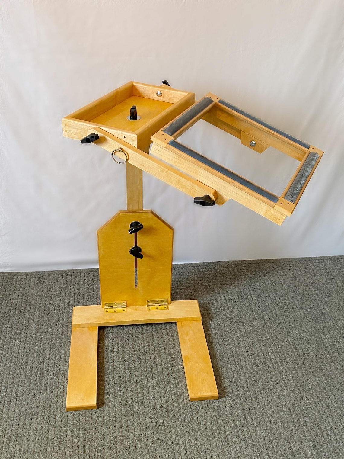 The "perfect" Rug Hooking Frame - Etsy