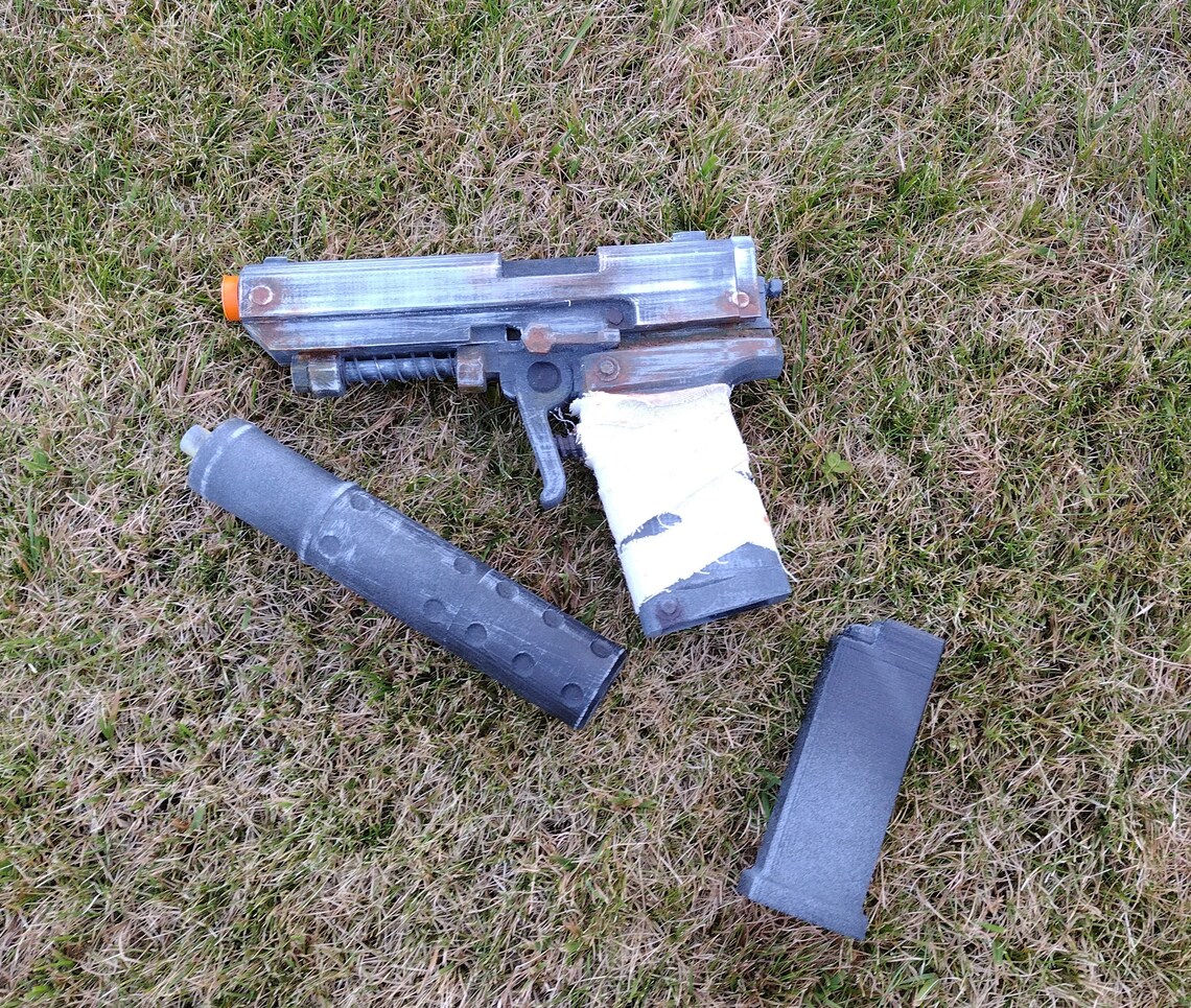 Rust P250 Replica PROP Pistol. Working Slide and Mag With - Etsy